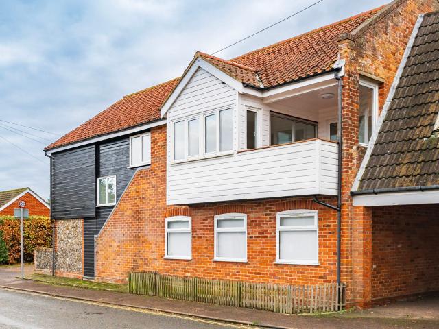 apartment in Lower Street, Horning