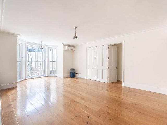 apartment in London Road