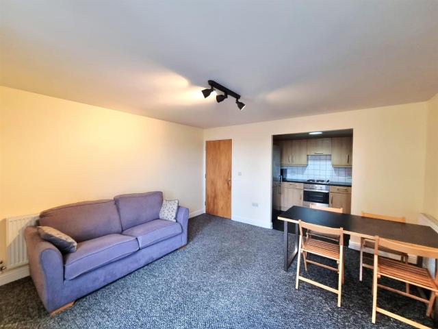 apartment in London Road, Croydon