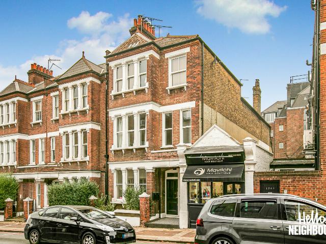 apartment in Latchmere Road
