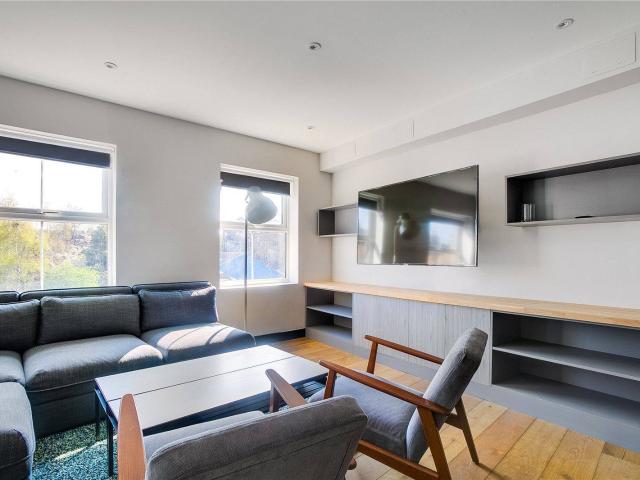 apartment in Lavender Hill