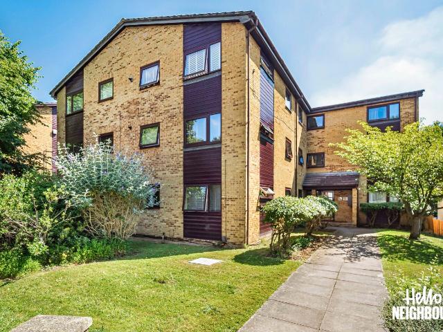apartment in Laburnum Court, Auckland Road