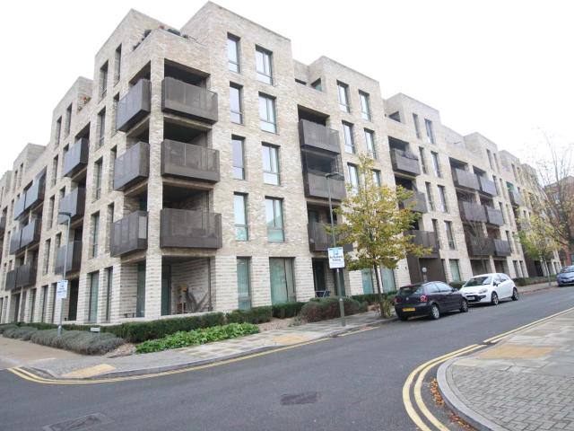 apartment in Lacey Drive, Edgware, HA8 8GA