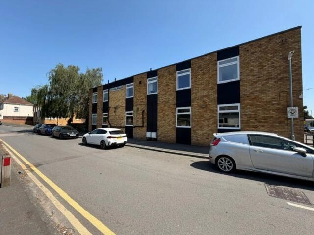 apartment in Larkfield Road