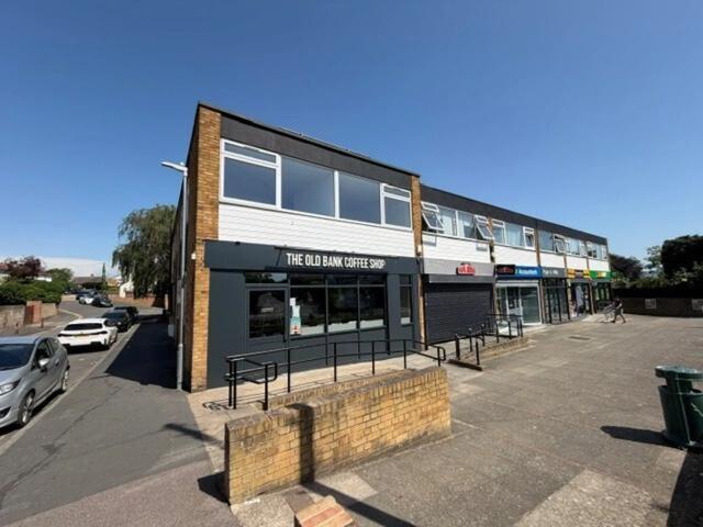 apartment in Larkfield Road