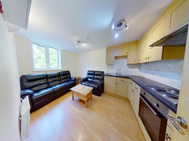apartment in Llanbleddian Gardens, Cathays, Cardiff