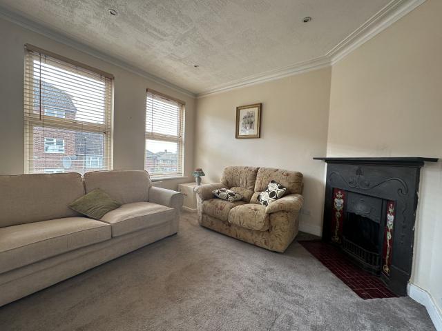 apartment in Lyham Road, London, SW2