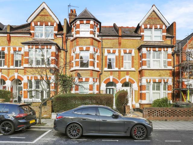 apartment in Lynette Avenue, LC461, London, SW4