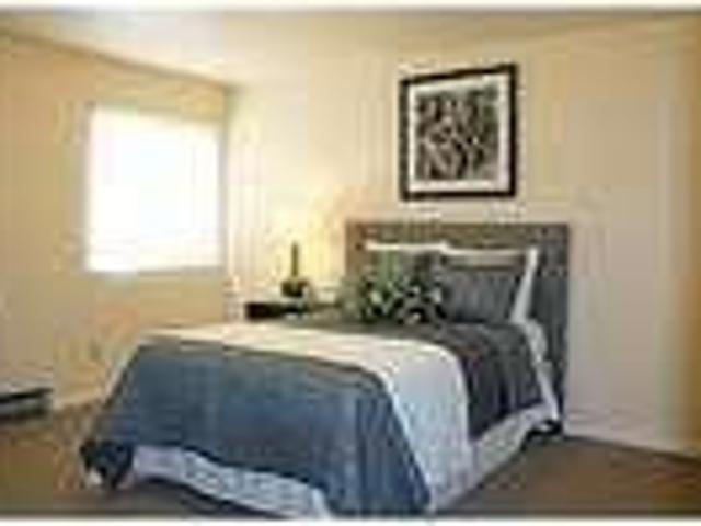 Apartment in move in condition in Whitewater. $850/mo