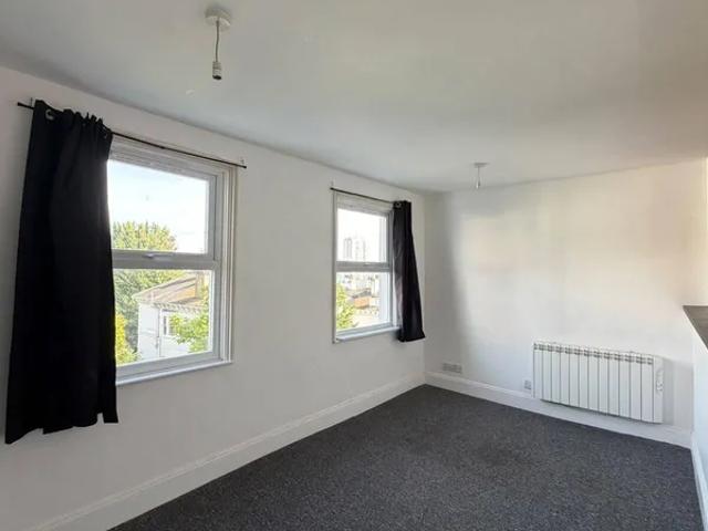 apartment in Montpelier Road, Brighton