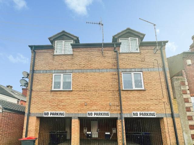 apartment in Mosley Street, Hucknall, NG15 7JG