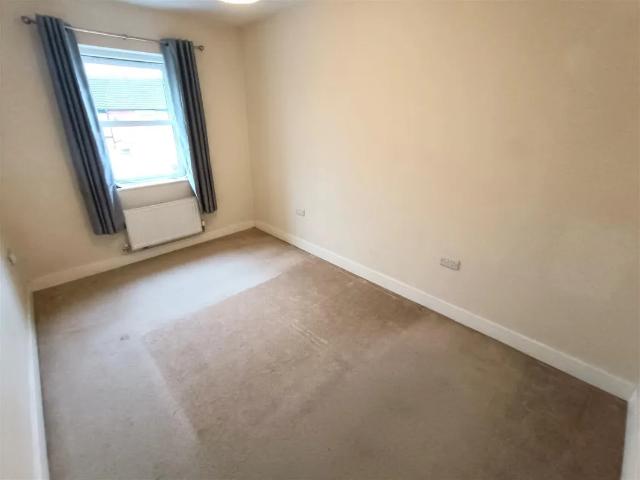 apartment in Maybury Close, Kettering, Northants