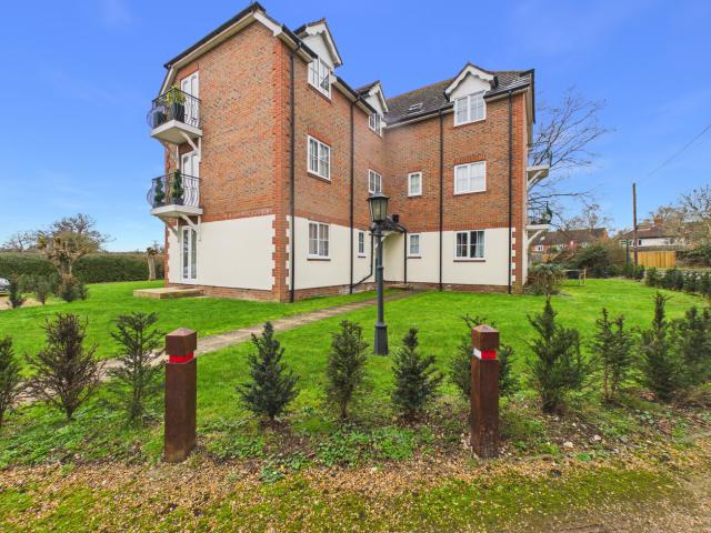 apartment in Maidenhead Road, Cookham, Berkshire