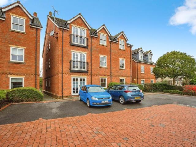 apartment in Manor House Close, Wilford, NG11