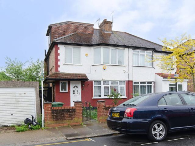 apartment in Manor Road