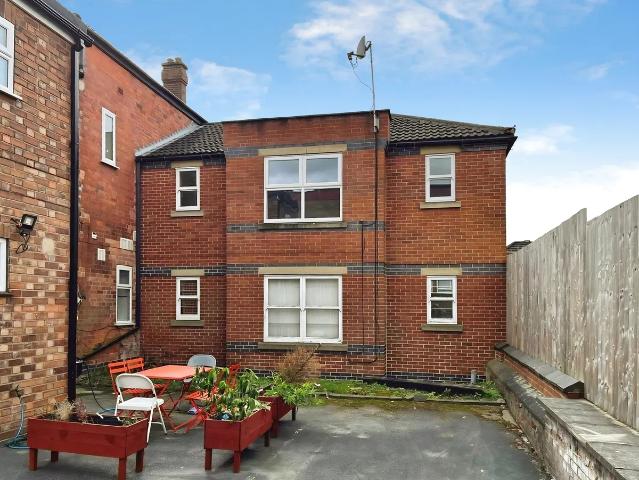 apartment in Mapperley Road, Mapperley, NG3 5AG