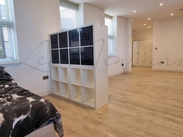 apartment in Market Place, Basingstoke, RG21