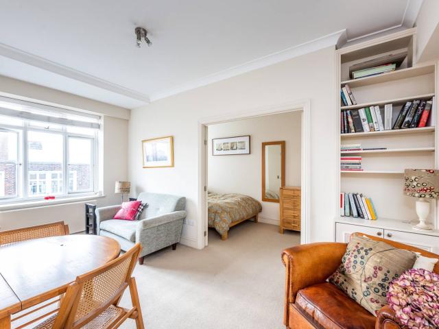 apartment in Marsham Street