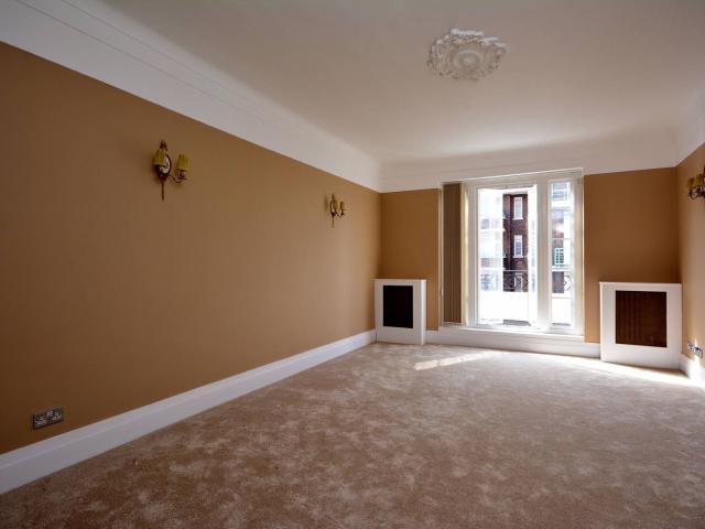 apartment in Marylebone Road