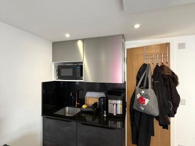 apartment in Middle Street, Brighton