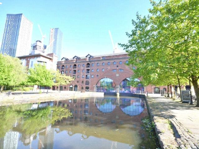 apartment in Middle Warehouse, Castle Quay, Castlefield, Manchester City Centre, M15 4NT