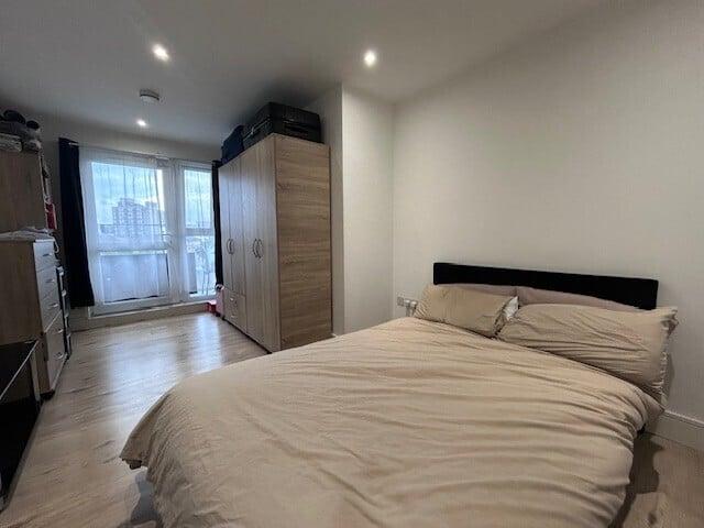 apartment in Midland Apartments, Luton, Beds