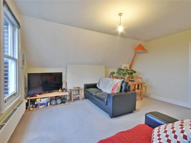 apartment in Minster Road Cricklewood, NW2