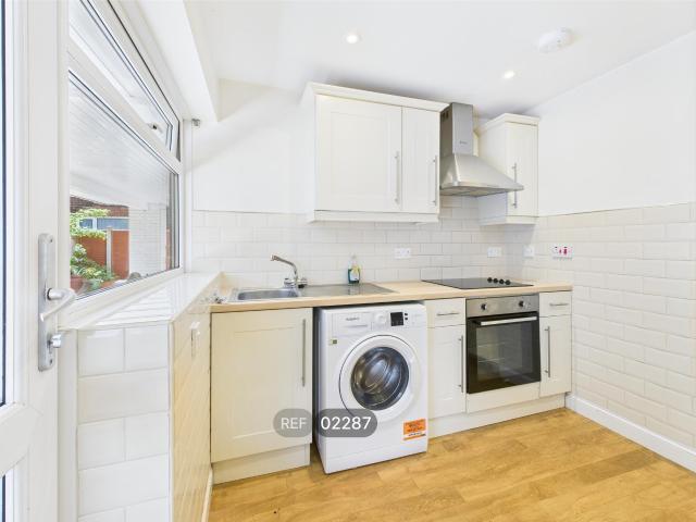 apartment in Muirfield Park, HU5 3JF