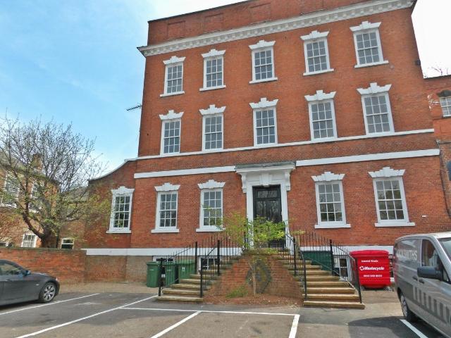 apartment in North Gate, Newark