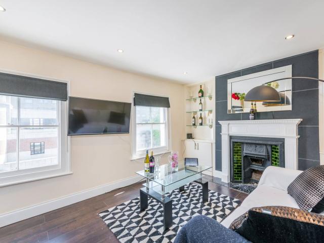 apartment in North End Road