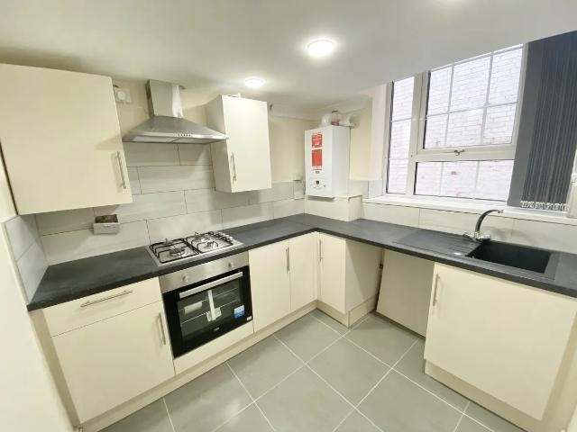 apartment in Narborough Road, LE3 2FR