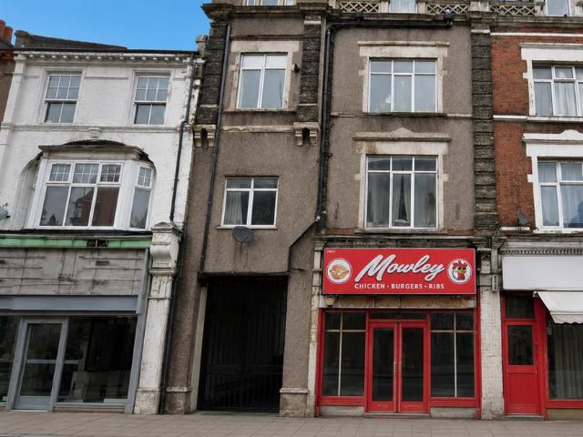 Apartment In New Cross Road, London Se14
