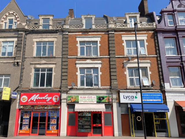 Apartment In New Cross Road, London Se14