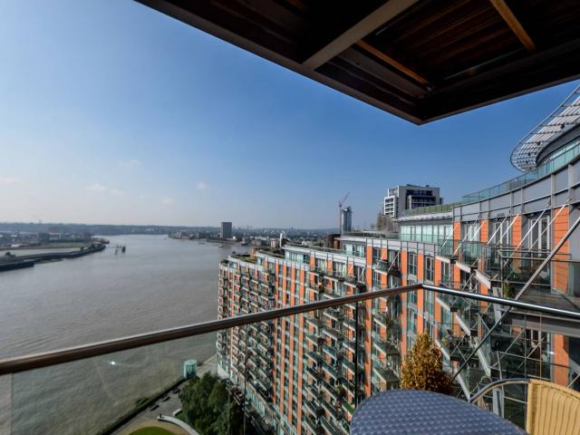 apartment in New Providence Wharf