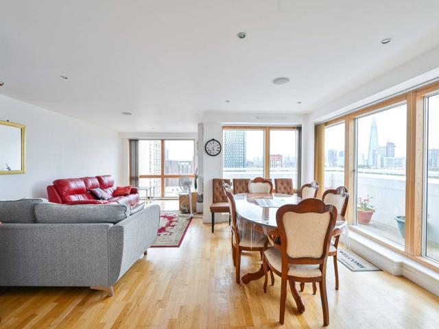 apartment in Newington Causeway