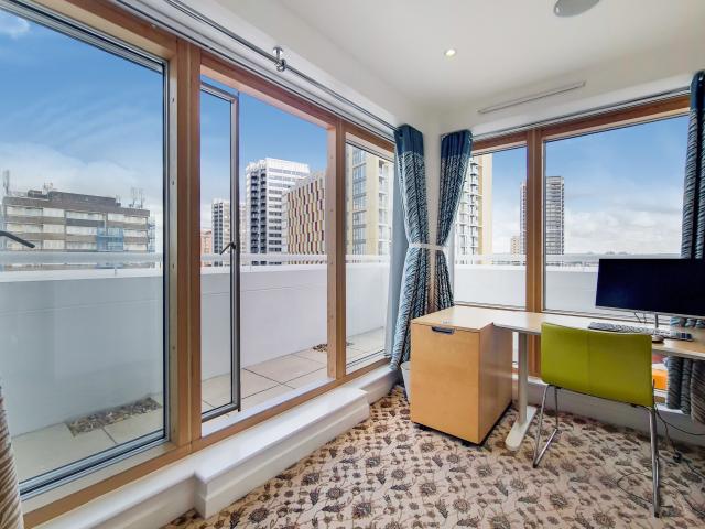 apartment in Newington Causeway