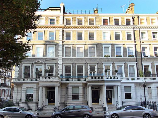 apartment in Southwell Gardens