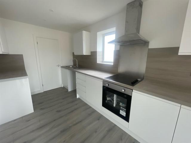 apartment in South Coast Road, Peacehaven