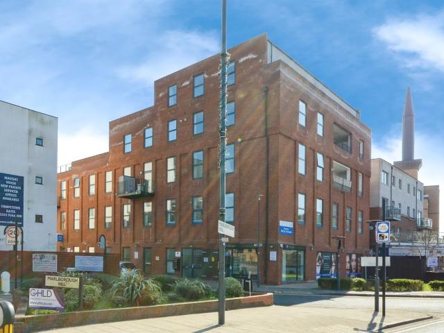 apartment in Saturn House 12 14 Station Road, Harrow, HA3