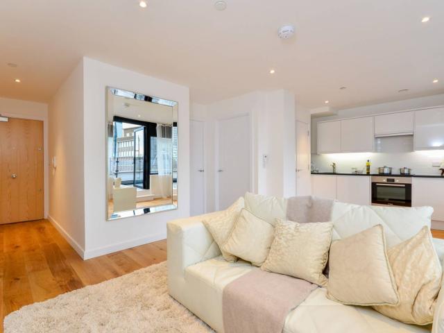 apartment in Scarbrook Road