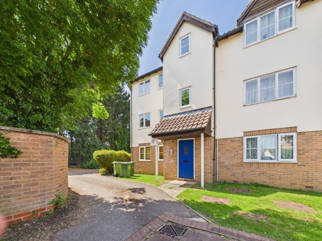 apartment in School Mead, Cheltenham, GL51