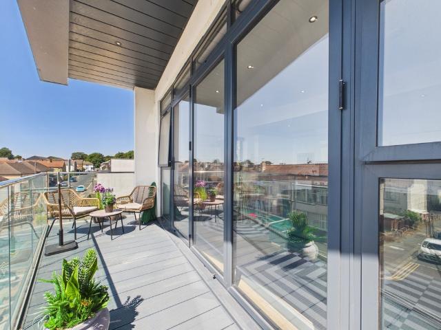 apartment in School Road, Hove, BN3 5EU