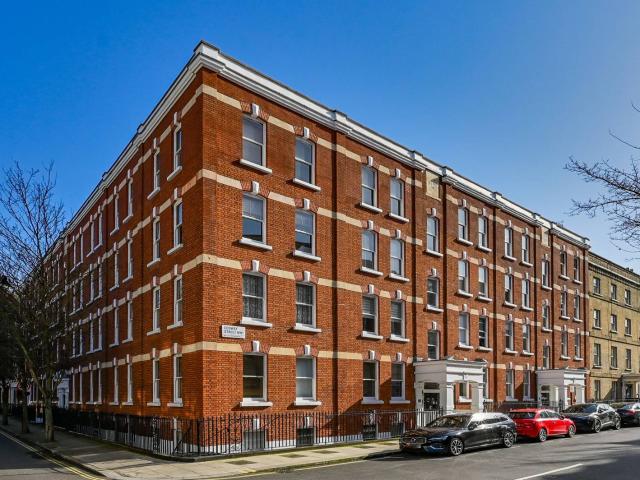 apartment in Shroton Street