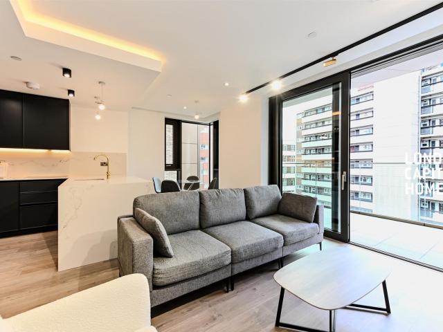 apartment in Siena House, 11 Bollinder Place, London