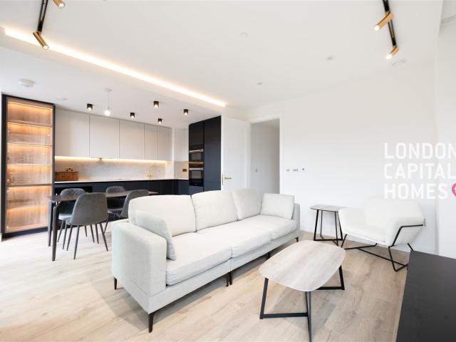 apartment in Siena House, 9 Bollinder Place, London