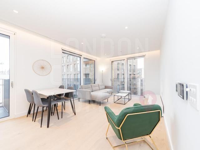 apartment in Signature House, 4 Jubilee Walk, London