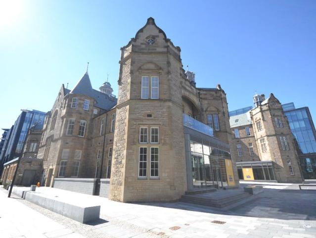 apartment in Simpson Loan, Central, Edinburgh, EH3 9GF