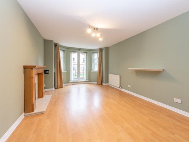 apartment in Sinclair Gardens, Flat 1, Gorgie Edinburgh, EH11