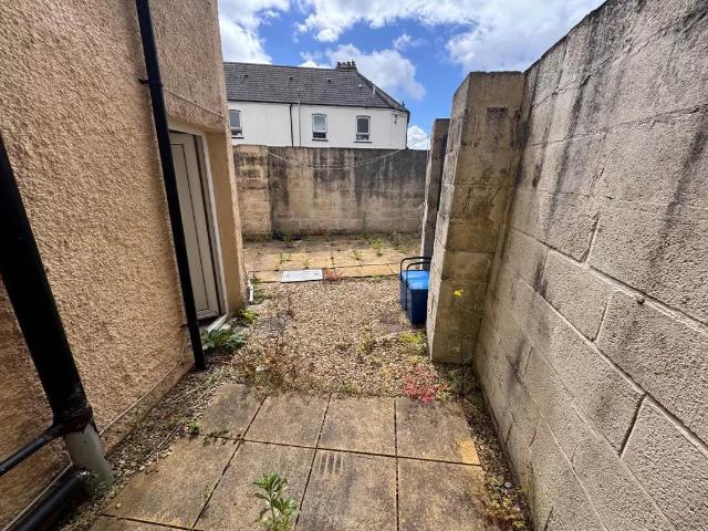 apartment in Singleton Road, Cardiff
