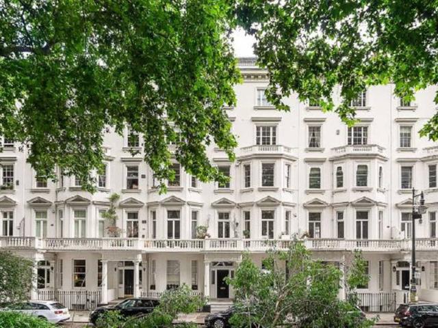 apartment in St Georges Square